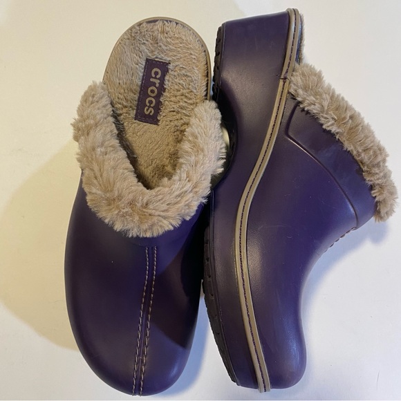 CROCS | Shoes | Crocs Clogs Faux Fur Lined Worn Good Condition Size 1w ...